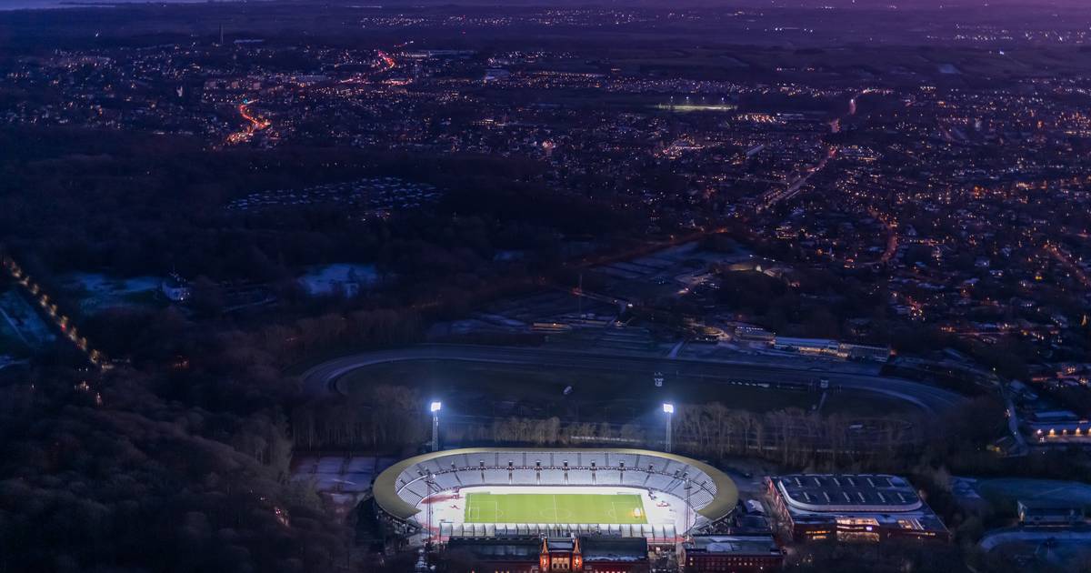 Aarhus' nye stadion: Udvalg »strækker tålmodigheden hos en masse AGF ...