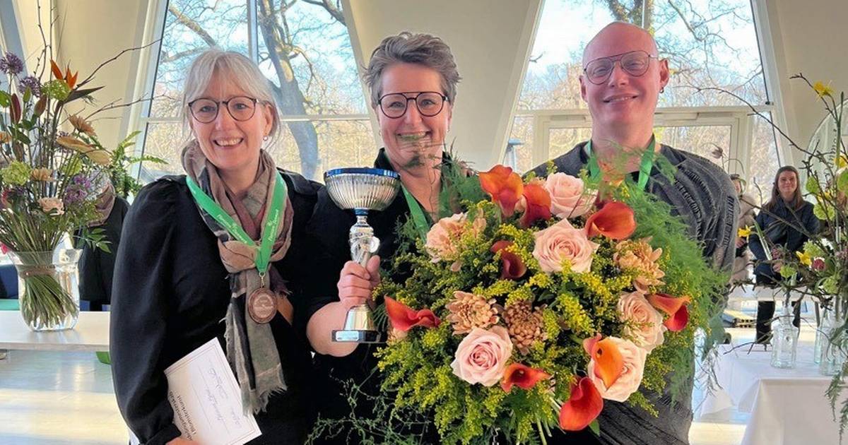 Dan vandt medalje for at binde blomster - Din Avis