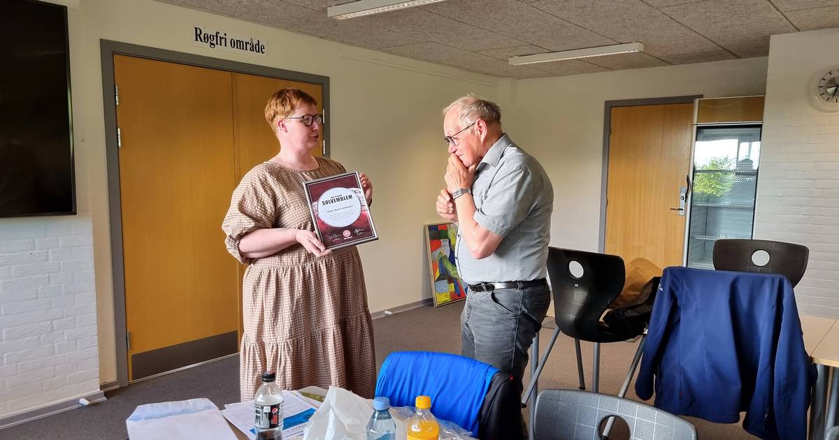 Hædret for 36 års tro virke som kampfordeler - Din Avis