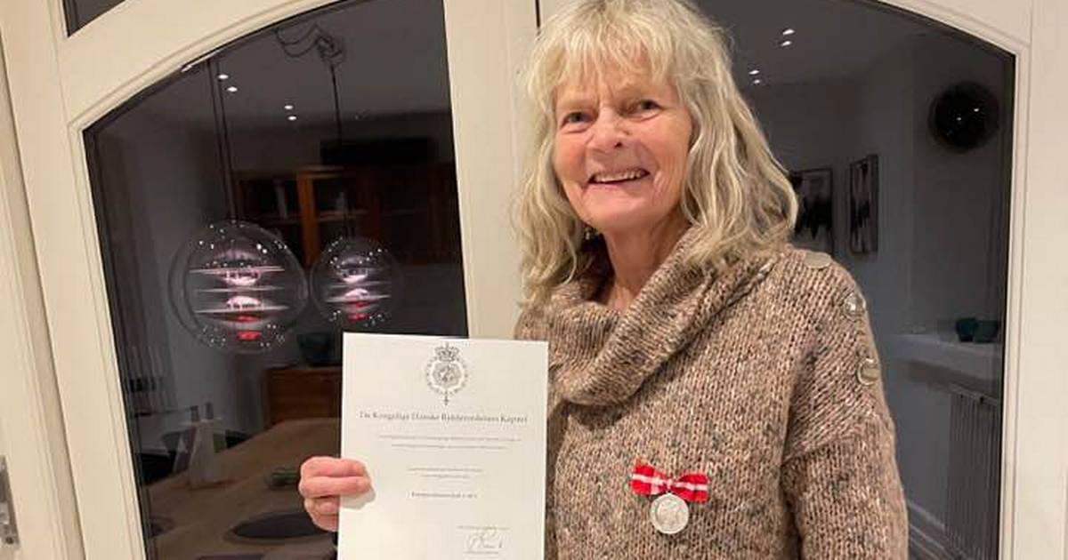 »Jeg er nok en uddøende race«: Inger får medalje fra Dronningen for tro ...