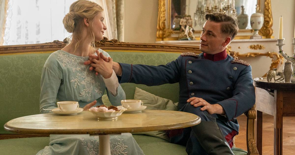 Aarhusiansk filmstjerne trækker publikum til flot premiere på Bille ...