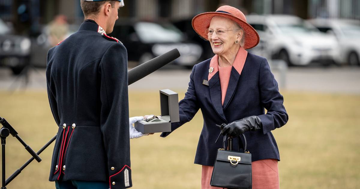 Garder hædret af dronningen som den bedste soldat og kammerat - Din Avis