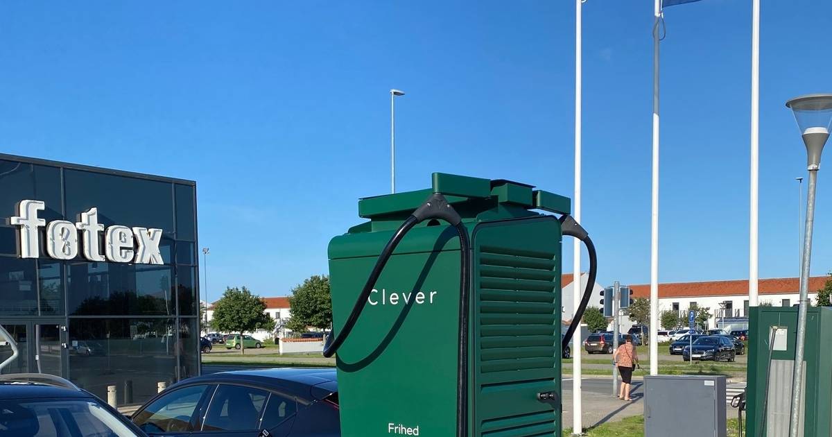Lynladestander til elbiler er sat op hos Føtex - Din Avis