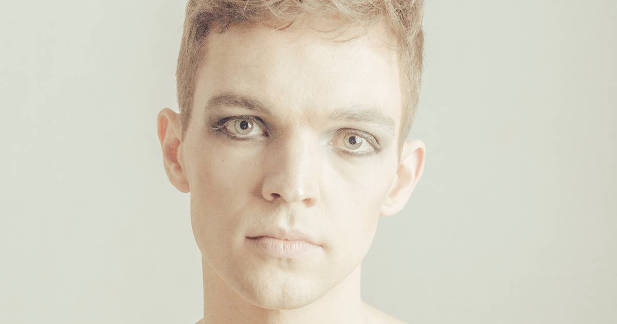 Justin Bieber går på gymnasiet i Tilst og r8dio holder liveshows - Din Avis