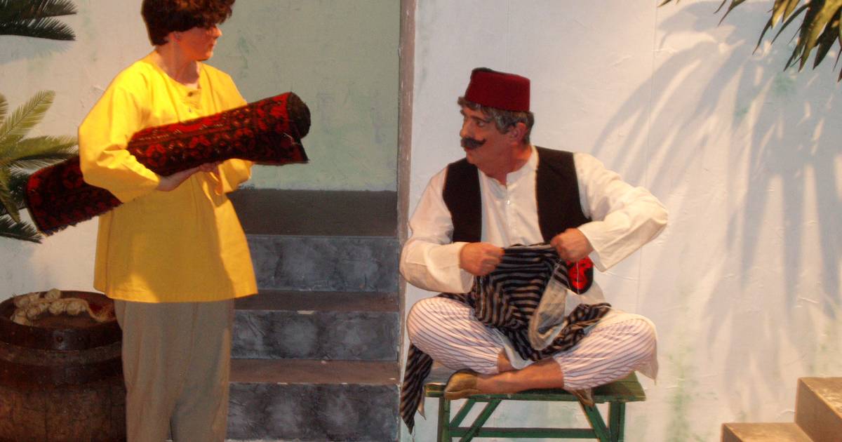 Se Hodja fra Pjort i teateret - Din Avis