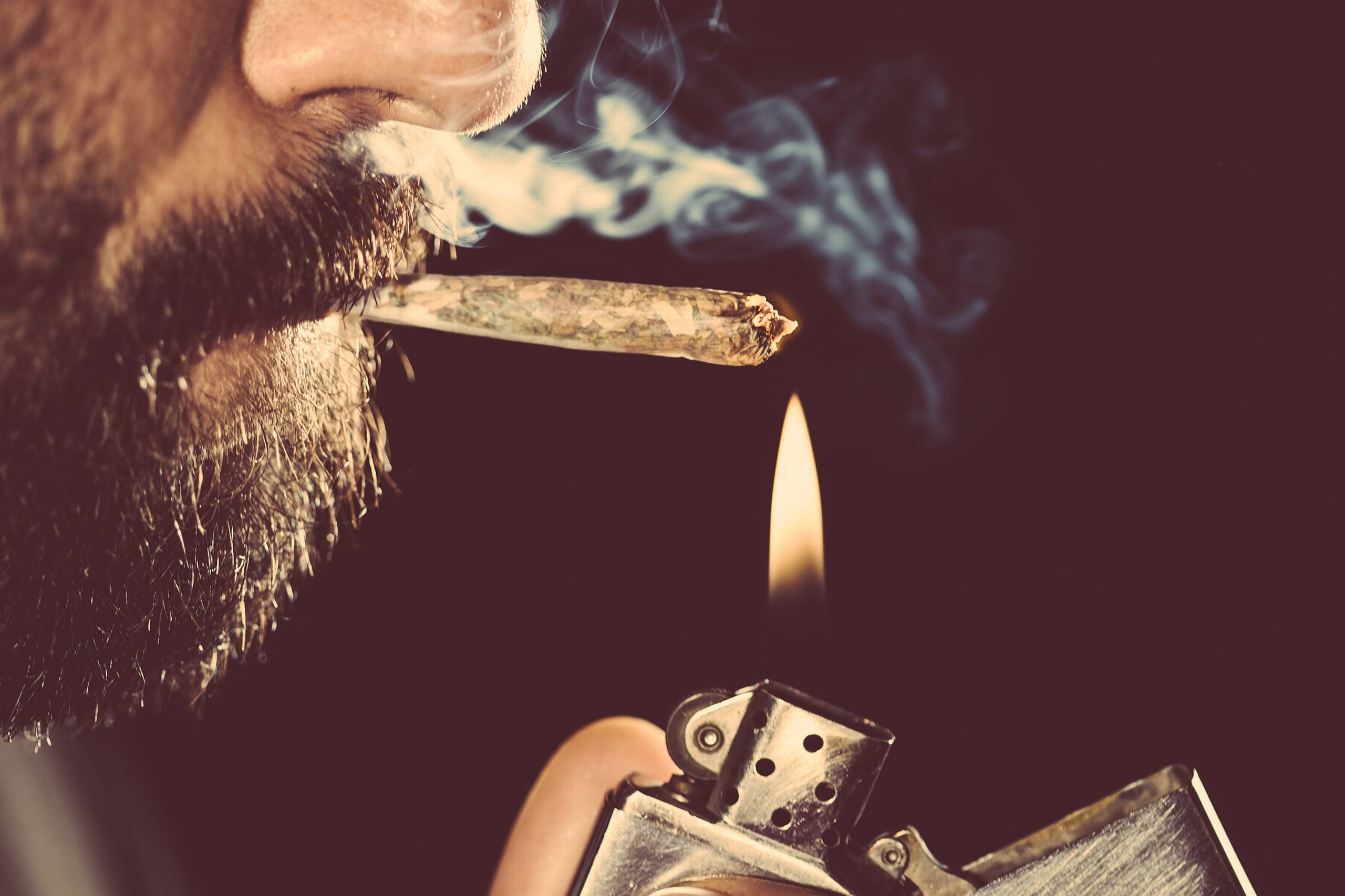 Civilklædte betjente overhørte teenagers hash-samtale på gaden i ...