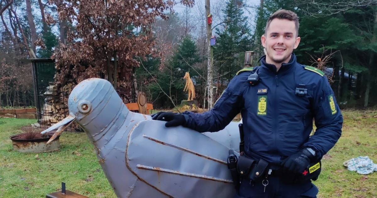 Glad kunstner og genfundet skulptur: 'FUGLEN I ØJET' vender hjem efter ...