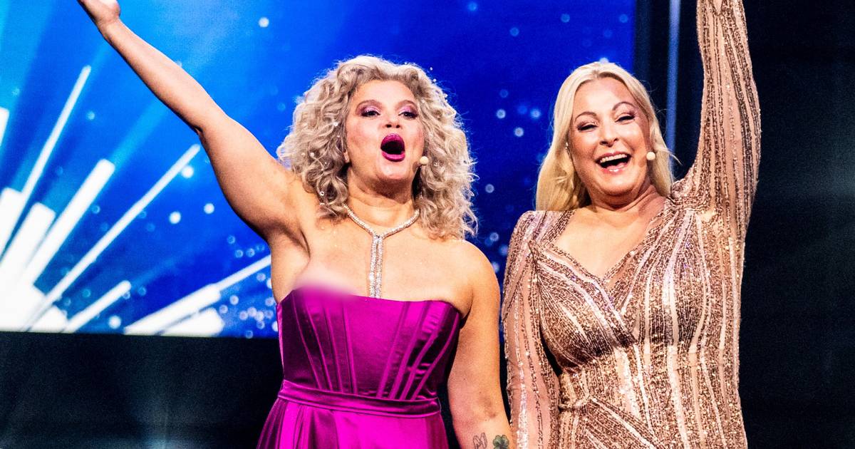 Sara Bro i bryst-ups: Her går det galt - Din Avis