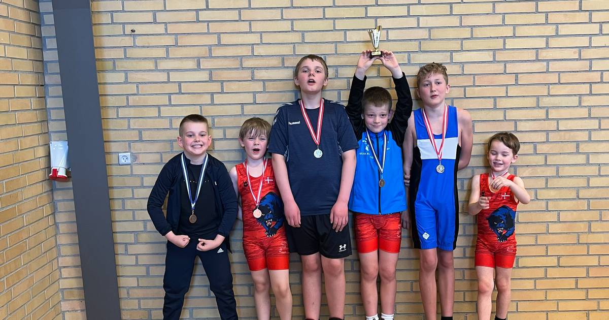 Favrskov brydere kæmpede bravt: Fik et par sejre og en rokketand - Din Avis