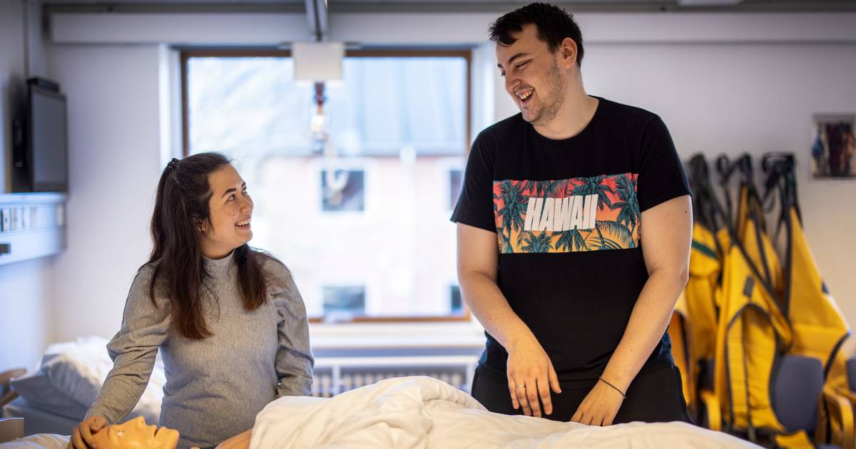 Flere vælger sosu-uddannelsen i Aarhus: Højere løn og god reklame har ...