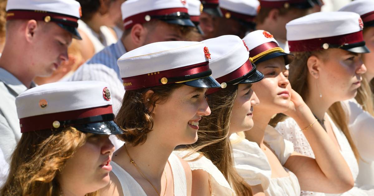 Årets studenter fra Rønde: Se dem allesammen her - Din Avis