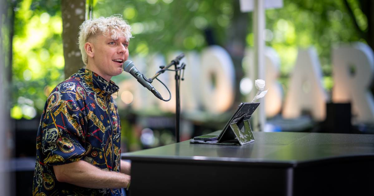 Danmarks nye pop-crooner hedder Emil Otto og er fra Ry: »Som barn var ...