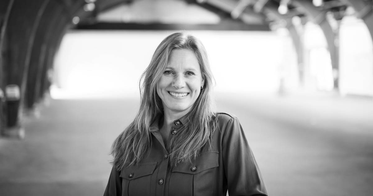 Besøg fra Aros: Det er en kunst at se på kunst - Din Avis