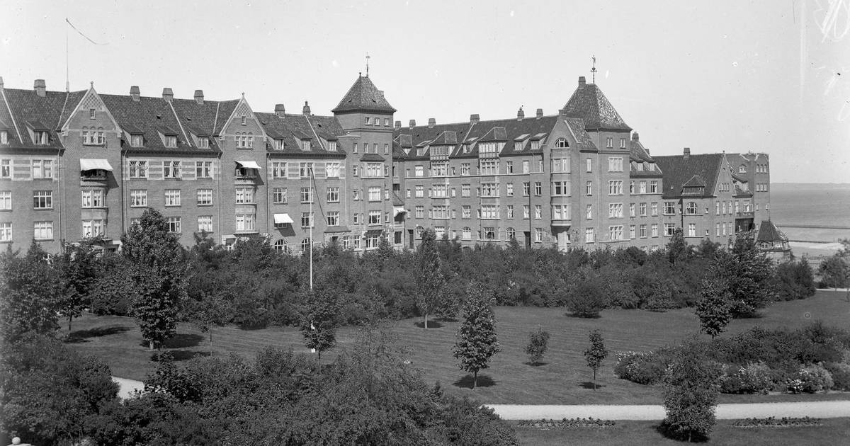 Her lå et kæmpe hotel med 210 værelser. I dag rummer det byens mest ...