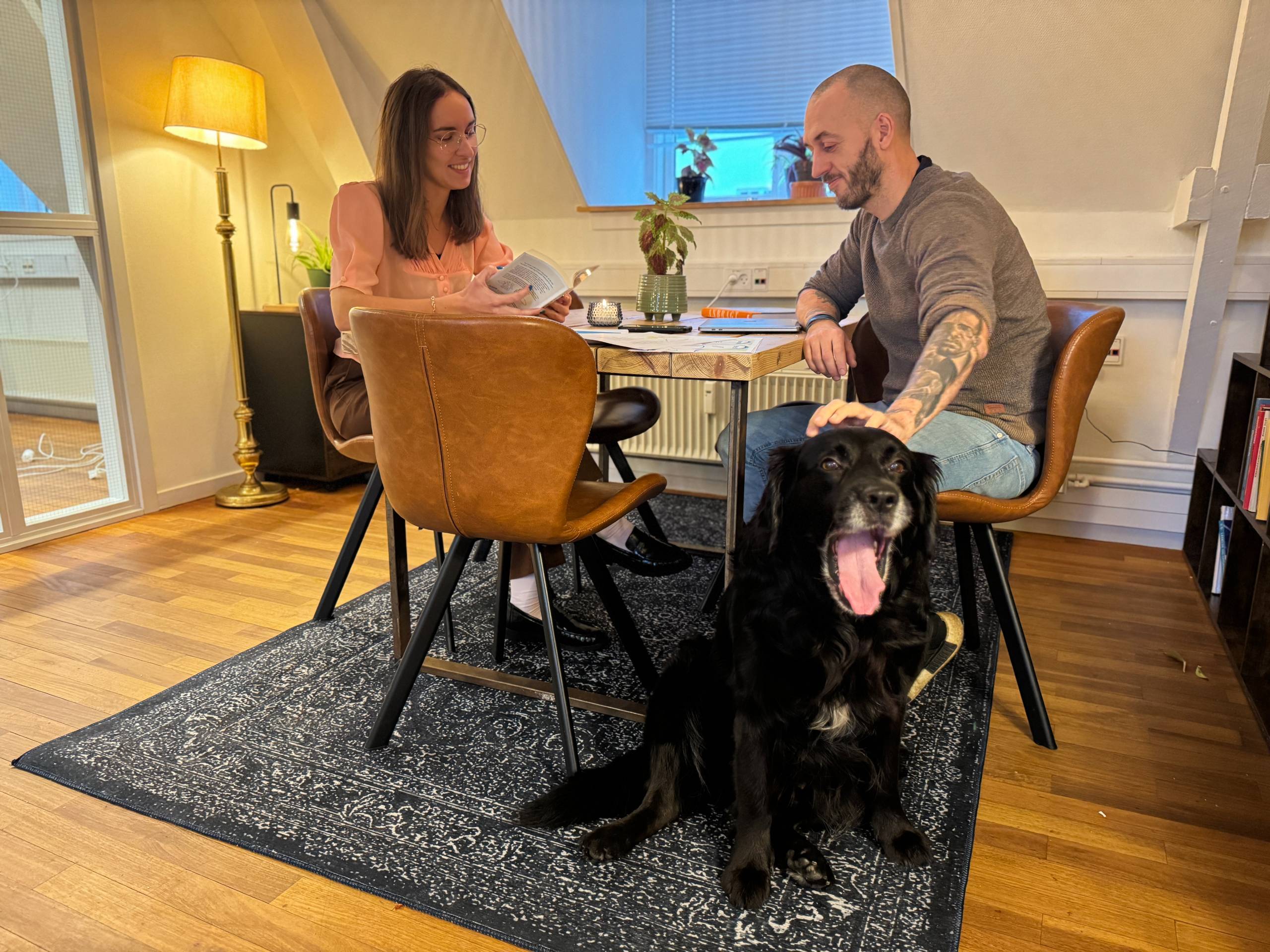 Steffen kan tale foran 1.000 mennesker – men i biffen kan han kun sidde ...