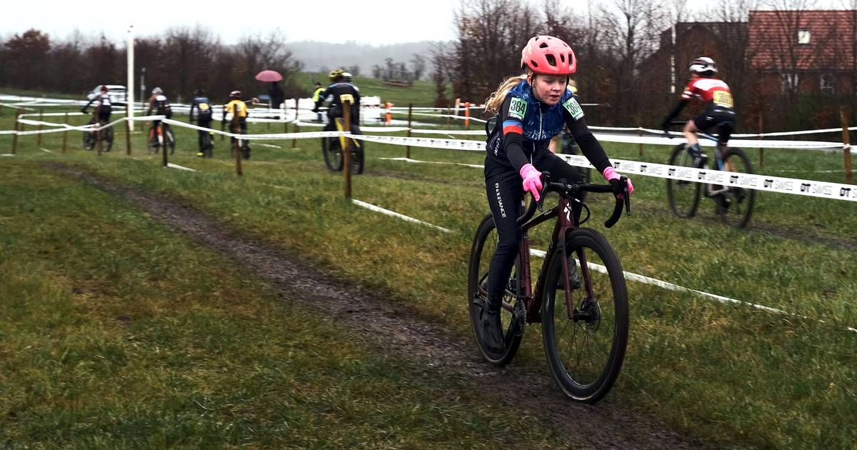 Barsk og beskidt: 9-årige Ellen er tosset med sporten og snupper DM ...