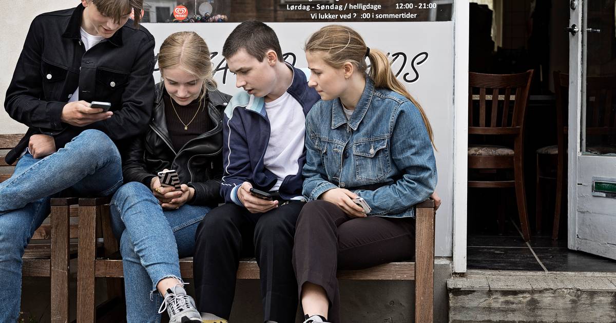 Næsten halvdelen af unge har set ubehageligt indhold - Din Avis