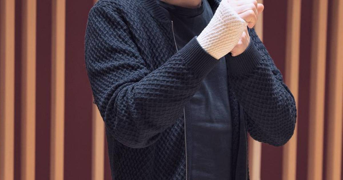 Benhård musiker: Gennemførte koncert med brækket hånd - Din Avis