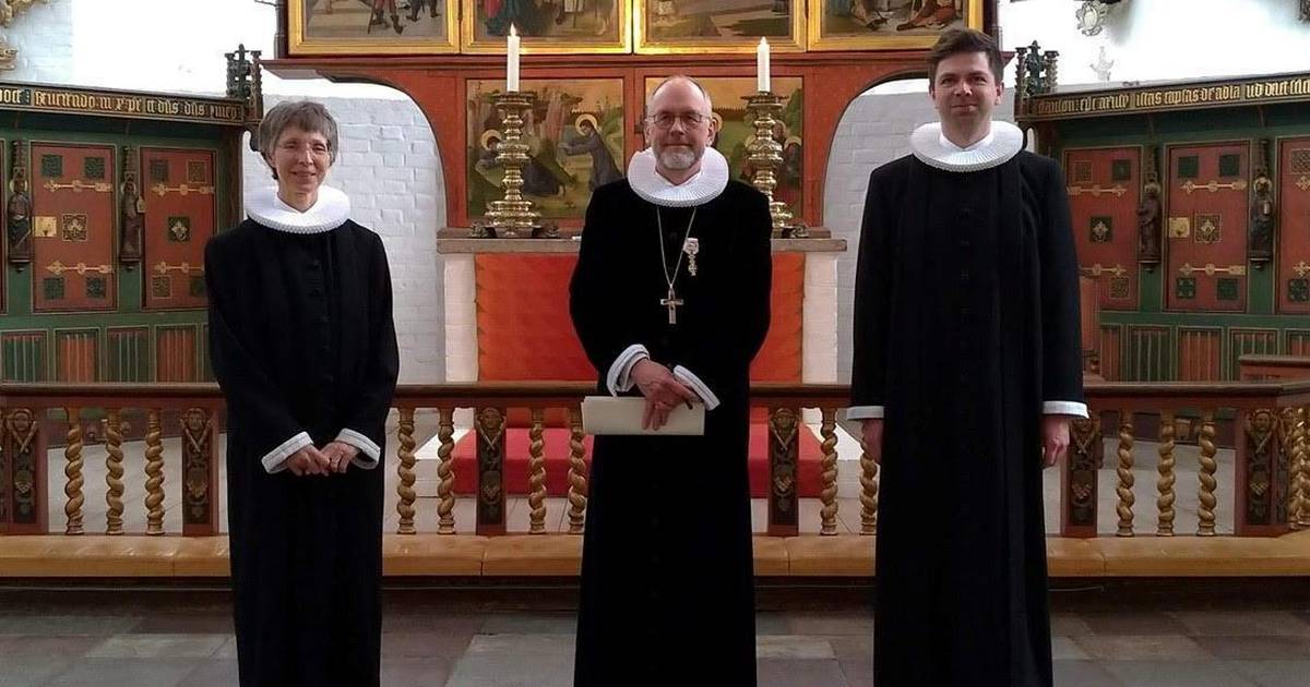 Ordineret i tom domkirke: Ny præst i Låsby - Din Avis