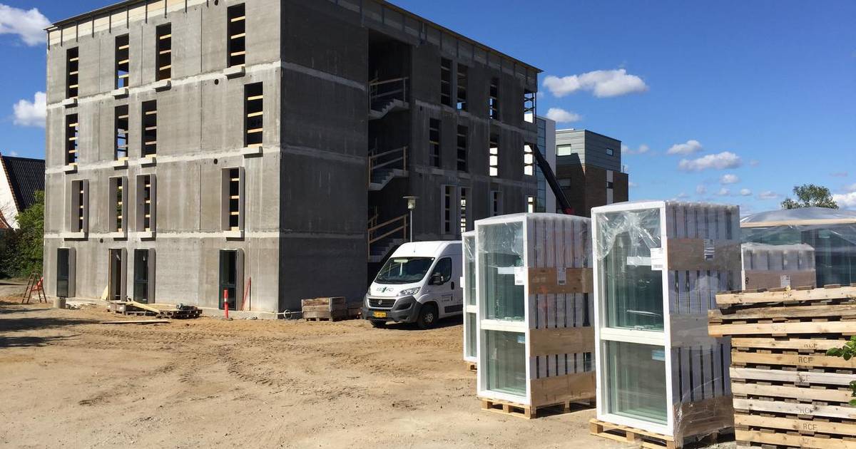 Nu sælges omstridte lejligheder på Ry Bytorv - Din Avis