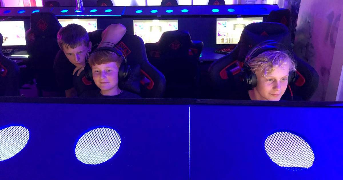 Drengeliv og sjov med vennerne på 4. sal - Din Avis