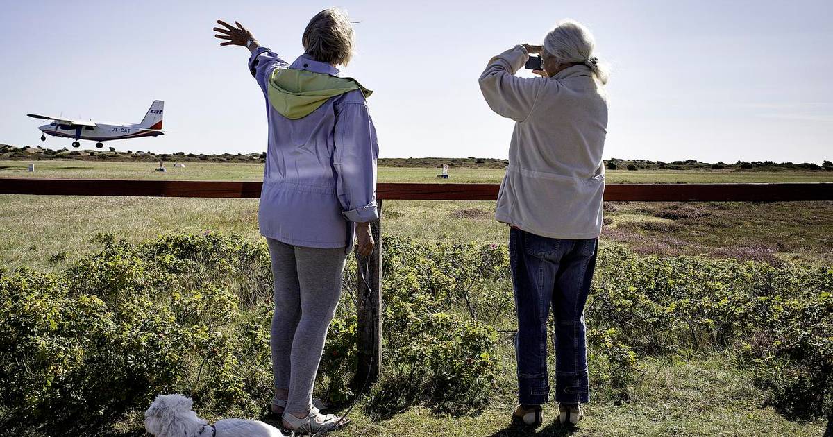 Fremtiden for Anholt Flyveplads undersøges fortsat