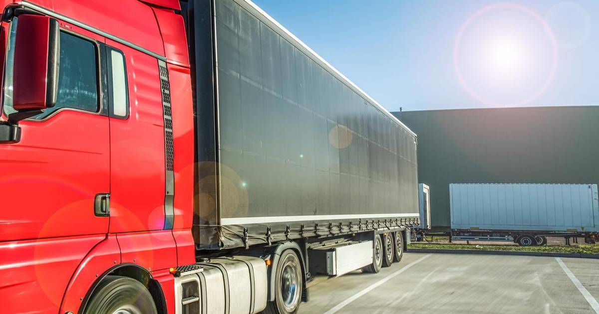 Parkeret lastbil havde holdt i tomgang det meste af dagen: Gemte på ...