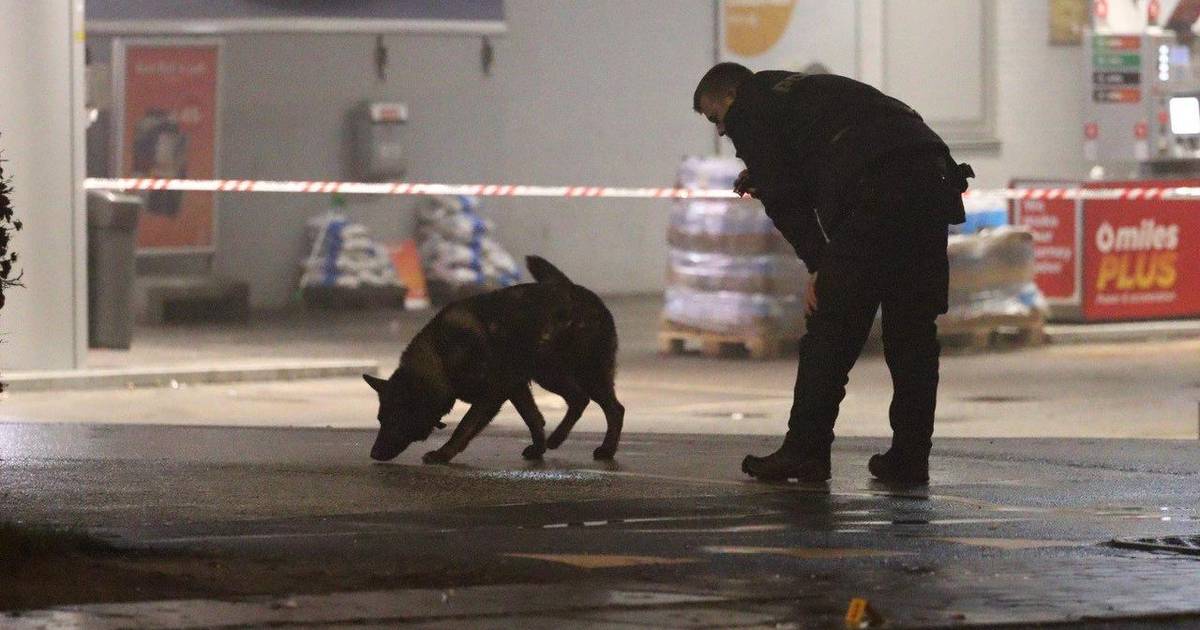 Skuddrama på tankstation i nat: Bil med unge mænd og kvinder ramt af ...