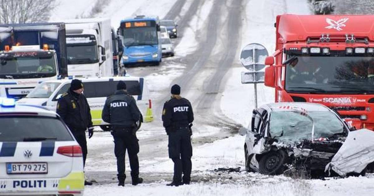 Lastbil mod personbil: Bilist hårdt kvæstet - Din Avis