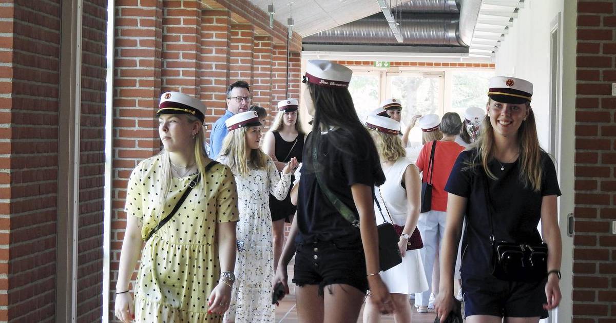Årets studenter fra Favrskov Gymnasium - Din Avis