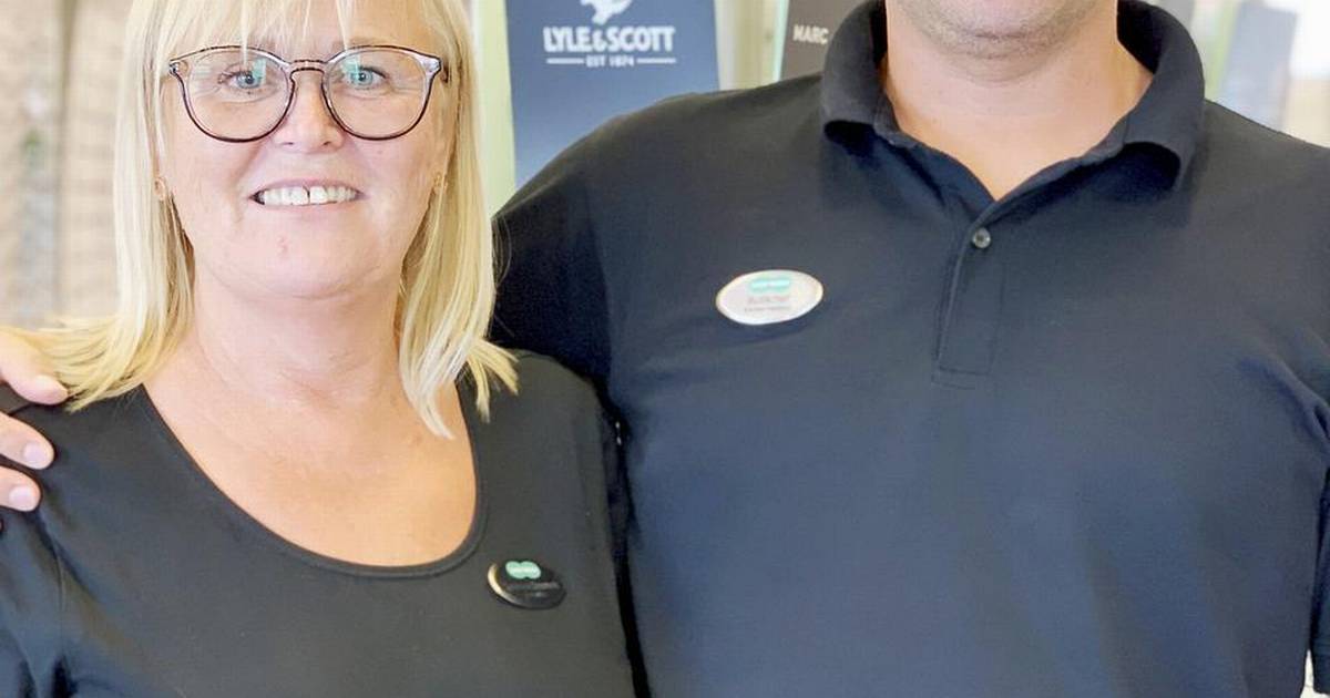 Louis Nielsen krydser gaden for en kort bemærkning - Din Avis