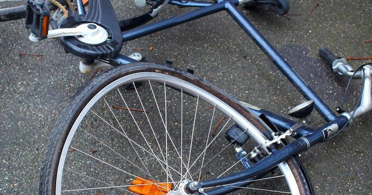 19-årig amok: Sparkede til cykel og kastede den mod bil - Din Avis