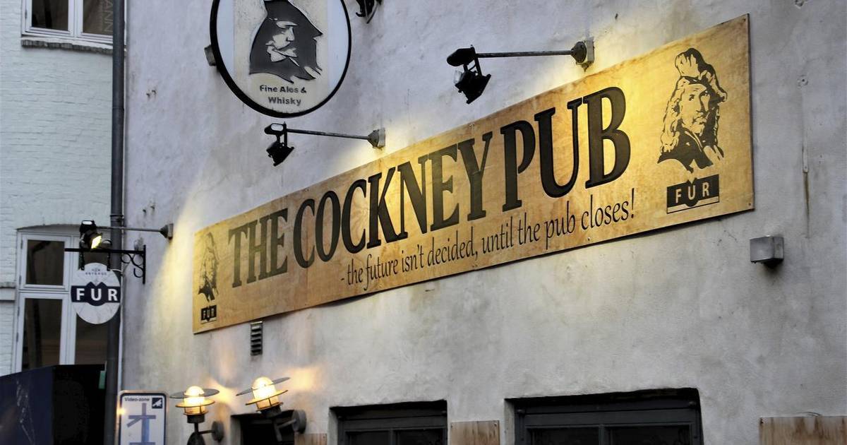 Et år efter lukning og kras kommune-kritik: The Cockney Pub genopstår ...