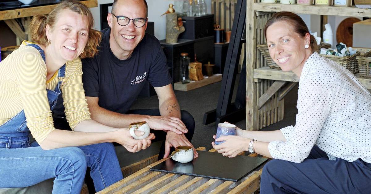 Billerne rykker ind i og Værdig vender tilbage - Din Avis