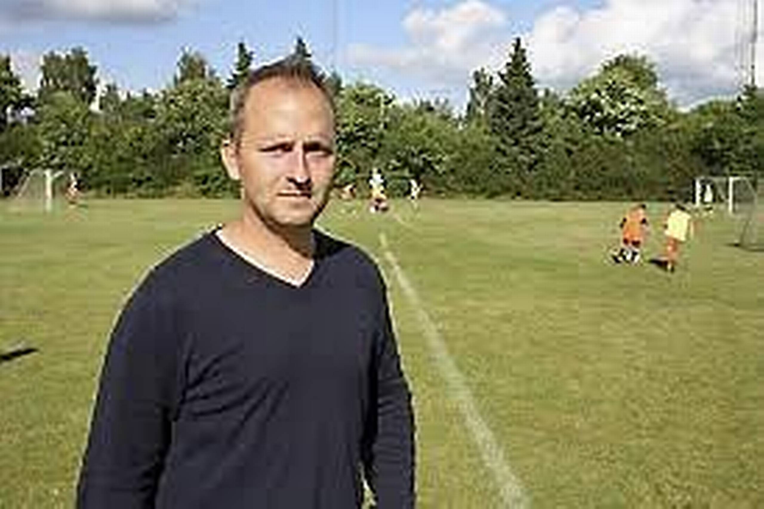 Seriefodbold: Martin Holm Hansen stak af og afgjorde nervekamp på ...