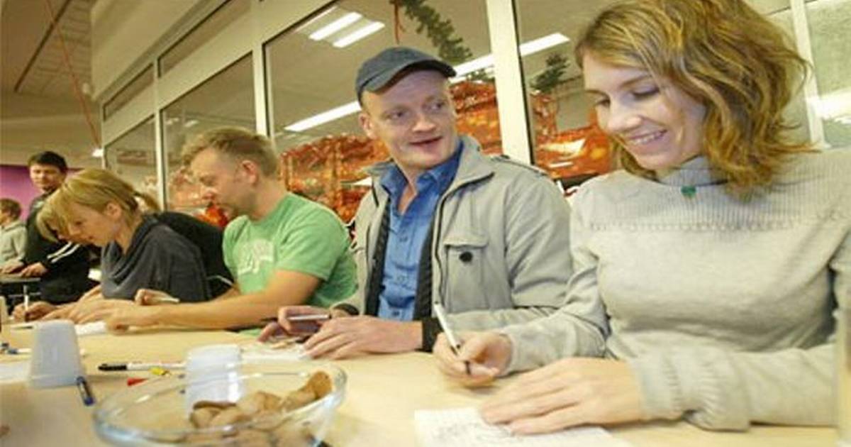 Klovn-holdet i Mia-land - Din Avis