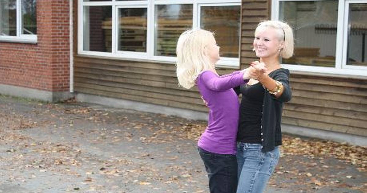 Dansebamsen danser i Pindstrup - Din Avis