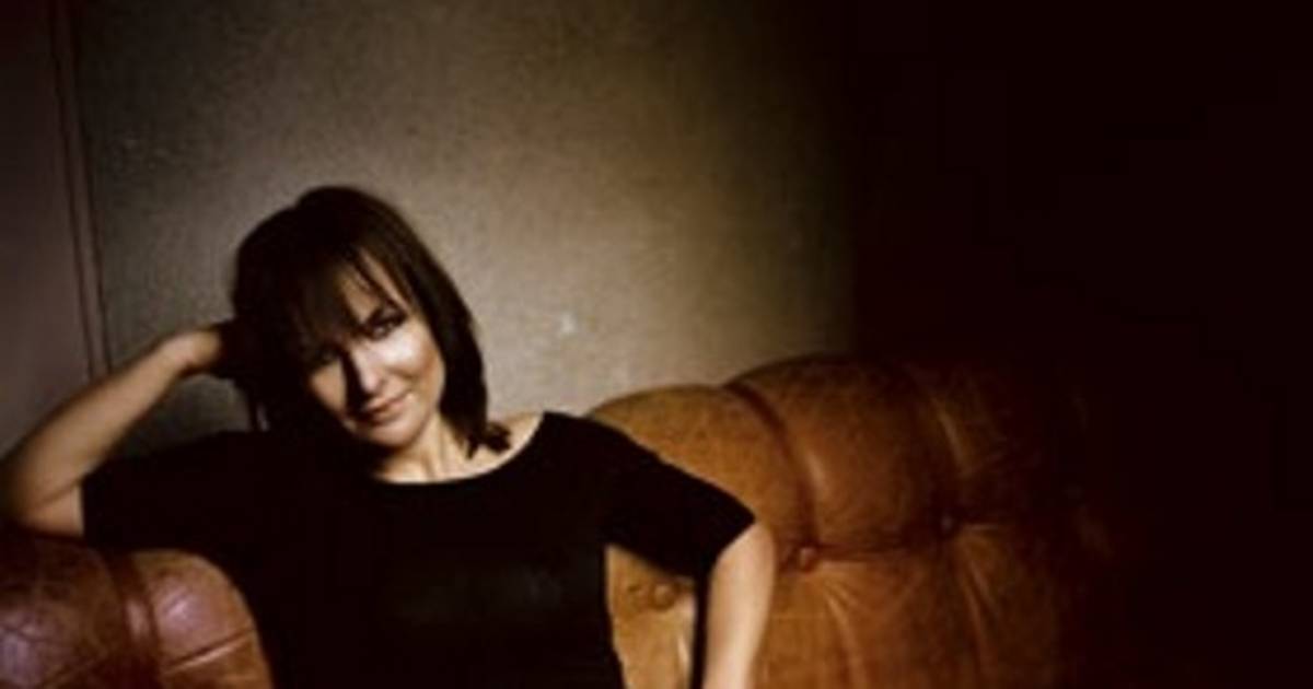 Søs Fenger spiller akustisk i Kulturhuset Pavillonen - Din Avis