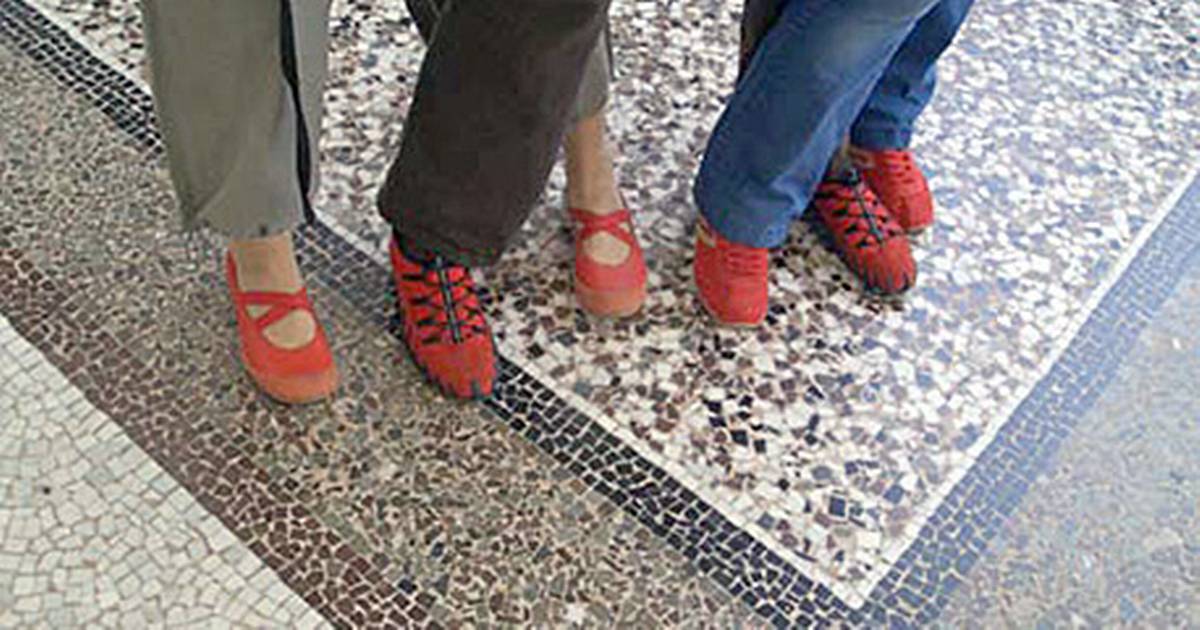 De Ellevilde kommer - Din Avis