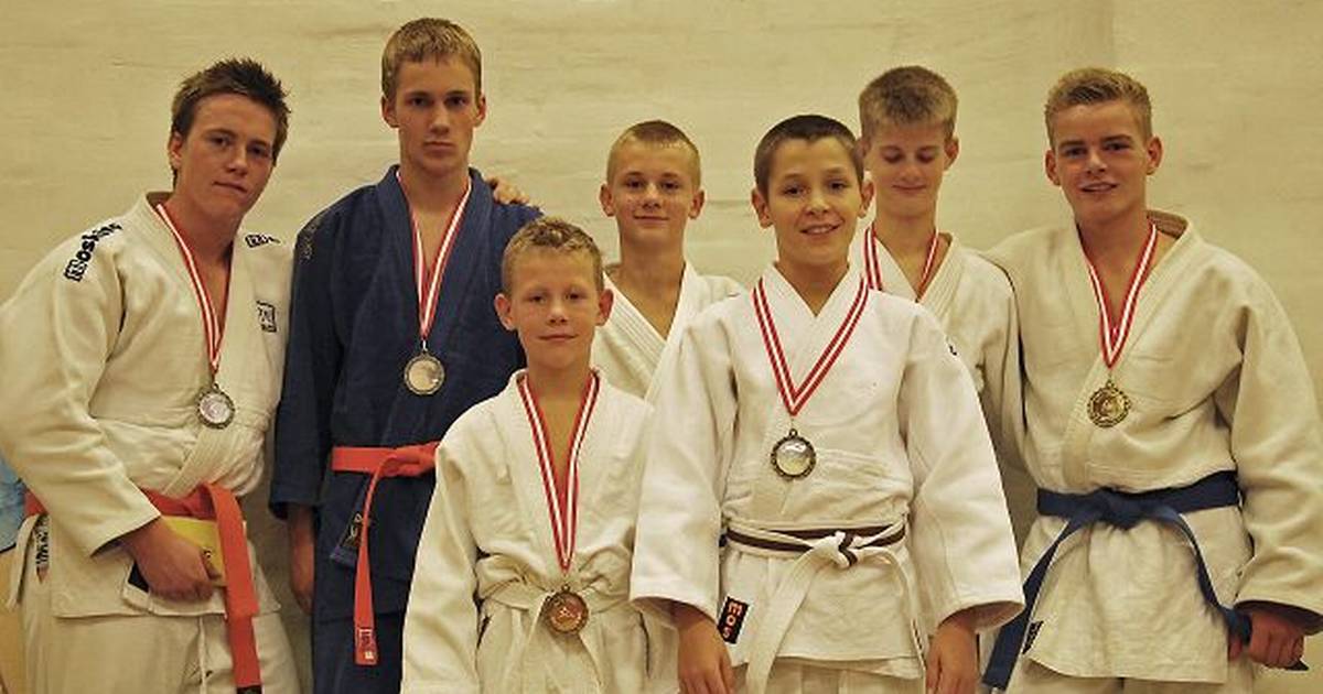 Medaljer til kæmpere fra Sjelle-Skørring - Din Avis