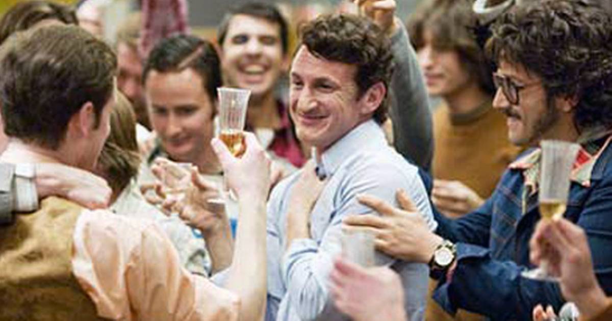 Aktuel historie om bøssers vilkår i 70ernes USA - Din Avis