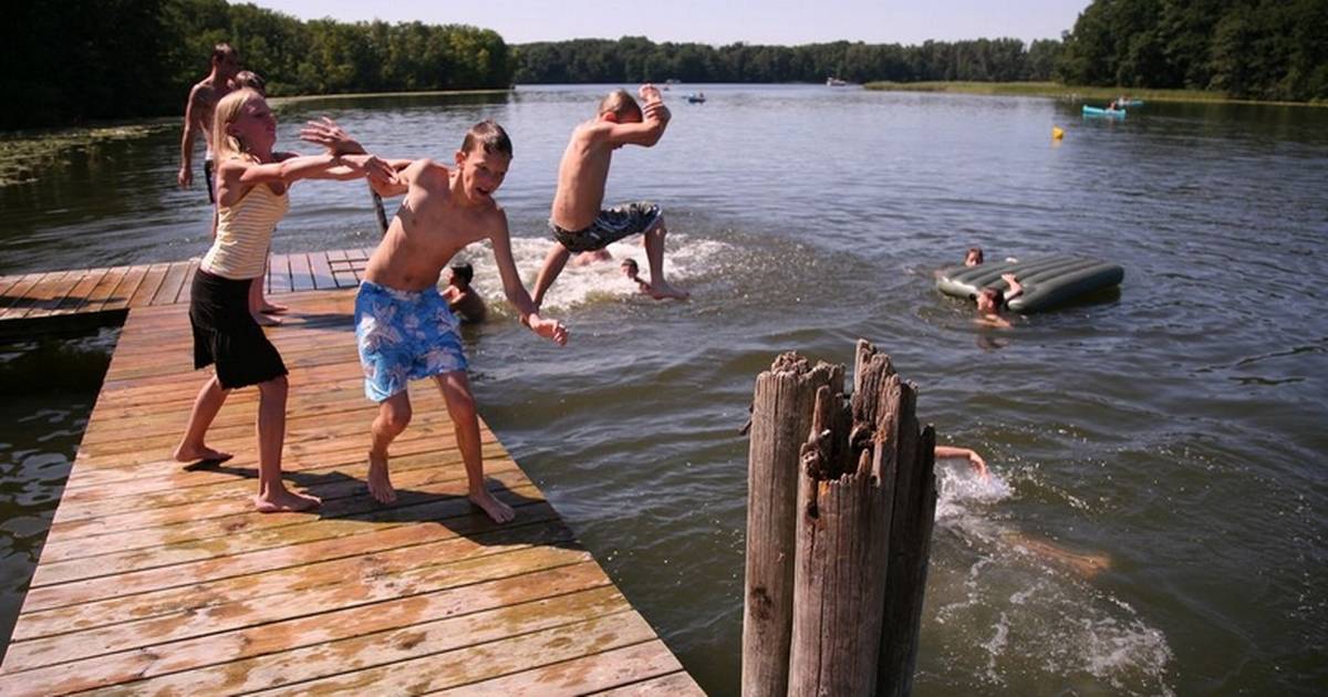 Fladorm angriber badende i Esrum Sø - Din Avis