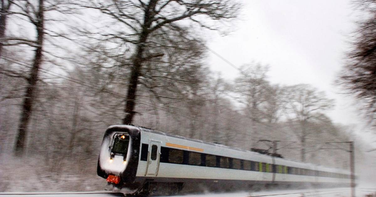 Sne lammer togdriften over Øresund - Din Avis