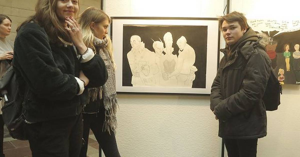 Grenaa Gymnasium med udstilling og koncert - Din Avis