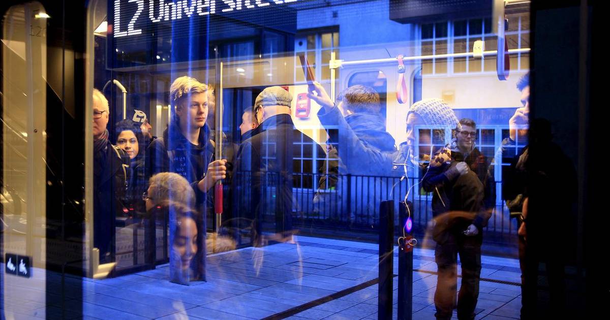 Letbanen er særdeles populær blandt passagererne - Din Avis