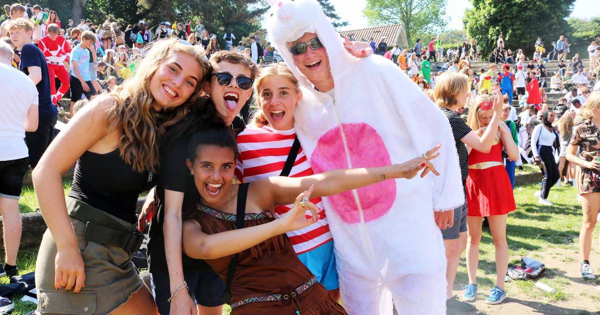 Sidste skoledag fejret med sol og shots