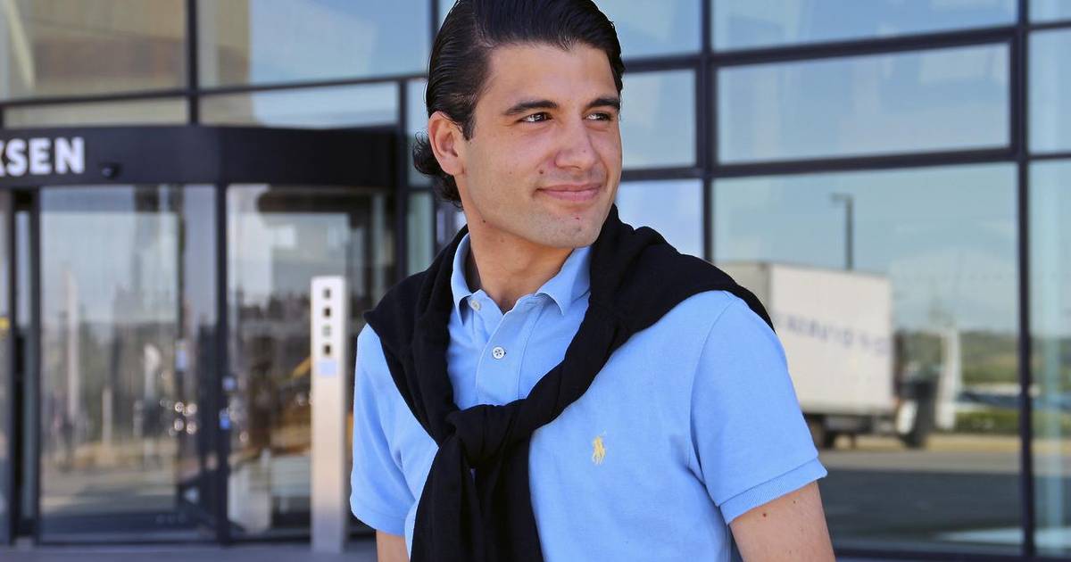 Ung gut hjælper ældre med it - Din Avis