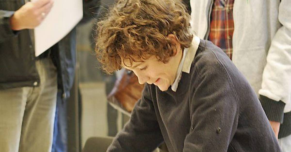 Lille-Per lokkede hundreder i storcenter - Din Avis