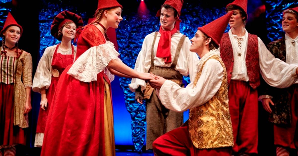 Fra krigerisk amazone til forelsket nissepige - Din Avis