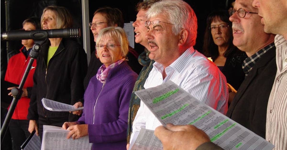 Mørke Rytmer synger festugen i gang - Din Avis